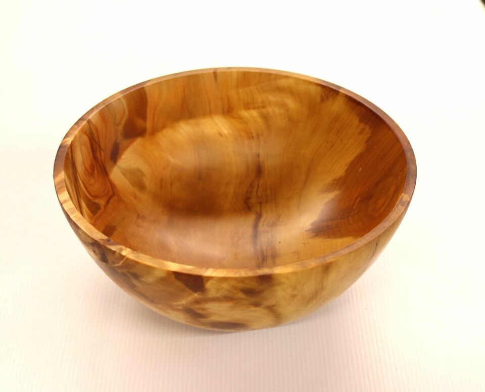 Gallery 1 kauri bowls - www.thewoodturnersstudio.co.nz